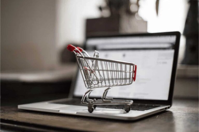 Saudi E-Commerce via mada Cards Soars 79% - WORLDEF